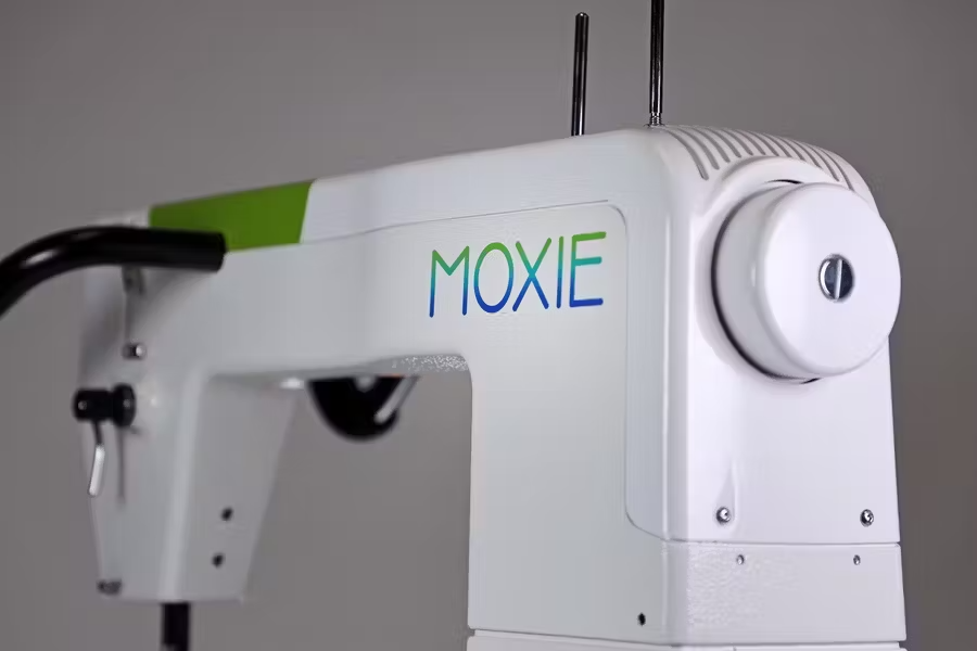 Handi Quilter Moxie 15 Inch Longarm Quilting Machine Head Only No Frame ...