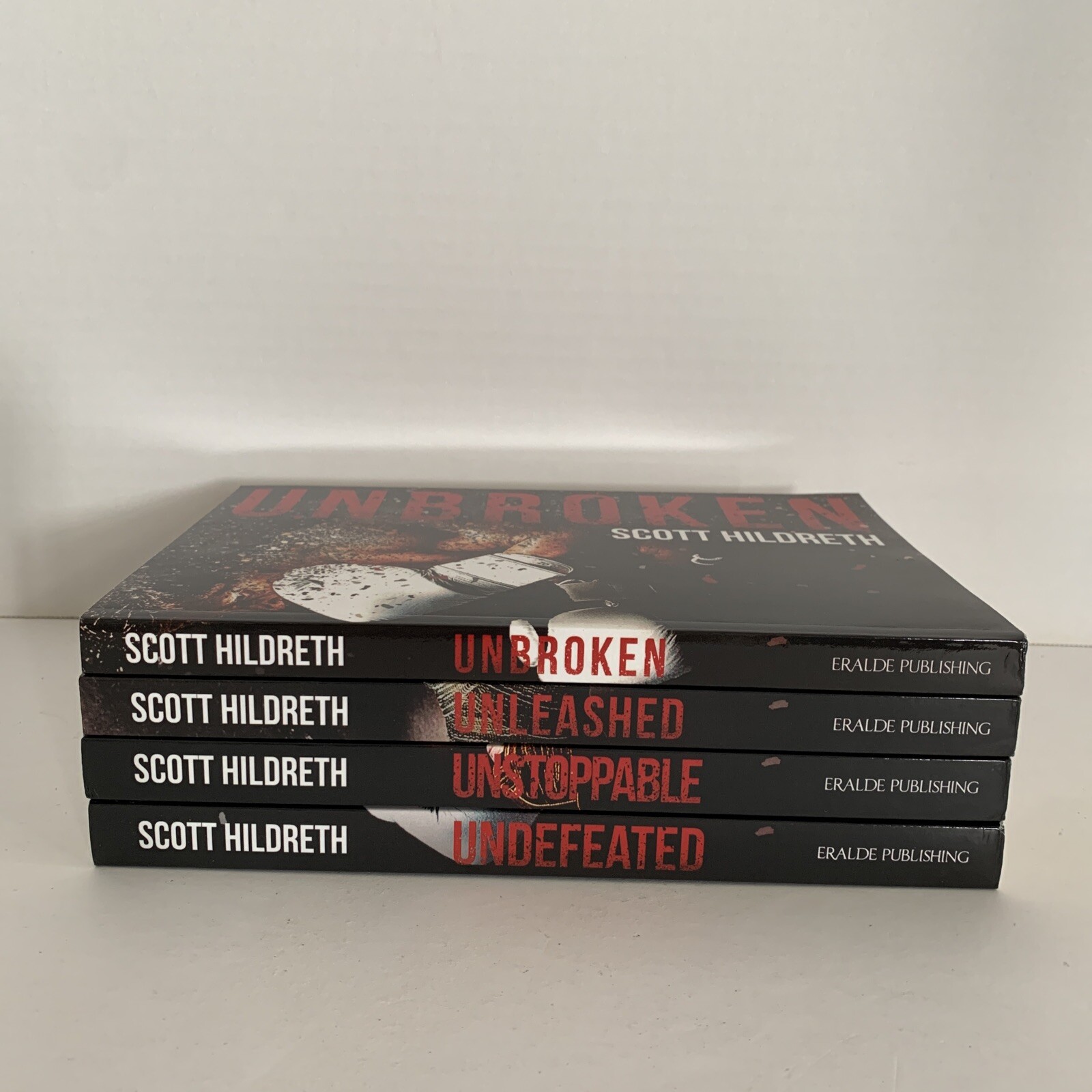 Lot of 4~ Trade Paperback Books ~ Scott Hildreth ~ Complete UN Series ...