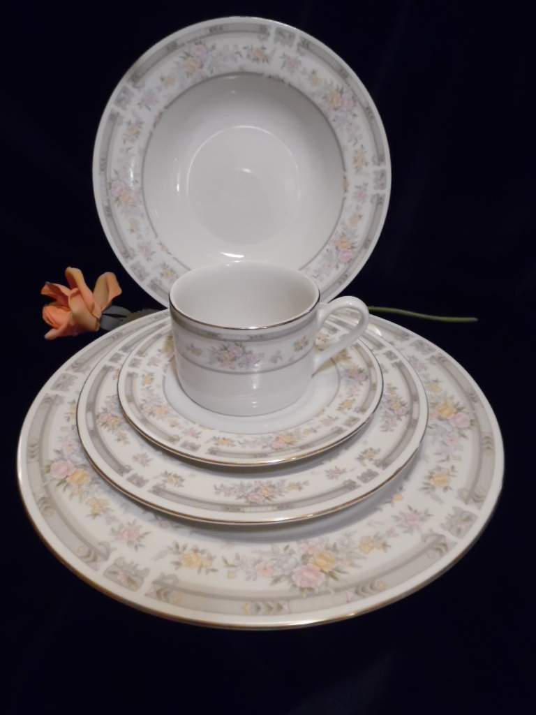 FARBERWARE "SOUTHAMPTON" FINE CHINA DISH DINNER SET FOR 8 40PC | eBay