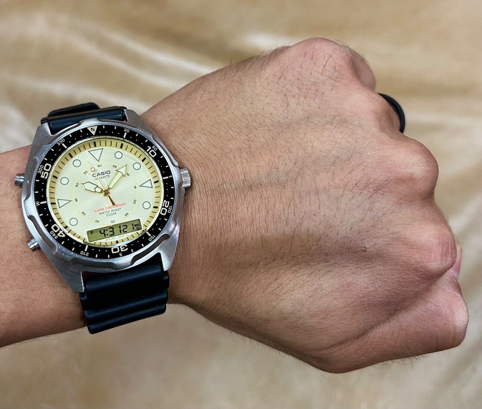 Vintage 44mm Stainless Steel CASIO AMW 320D Beta Arnie w/ STAND ...