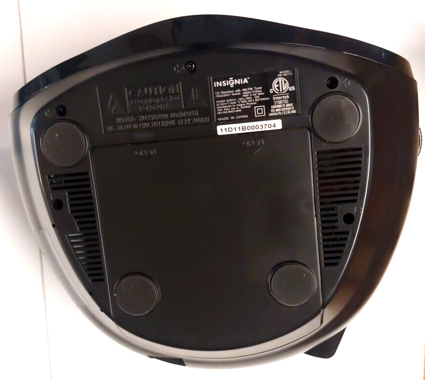 Insignia- Insignia CD/ AM/FM Radio Boombox Black NS B4111 In Original ...