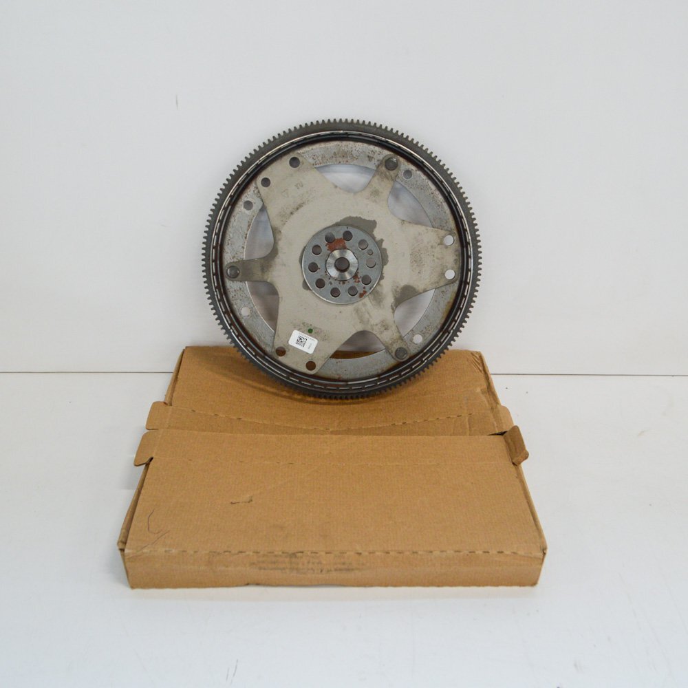 PORSCHE Cayenne 92A 4.8 Petrol 368kW Flywheel 95810232700 2013 NEW | eBay