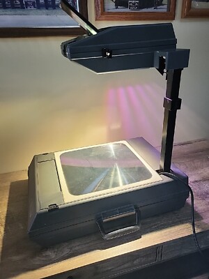 Overhead Projectors - 3M 2000Ag