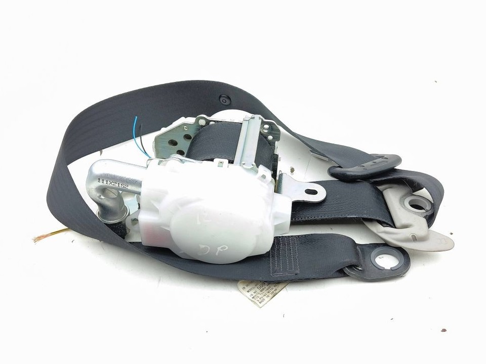 Lexus CT 200H 2012 Ceinture De Sécurité Droite Avant 7S7870P AMD223189 ...