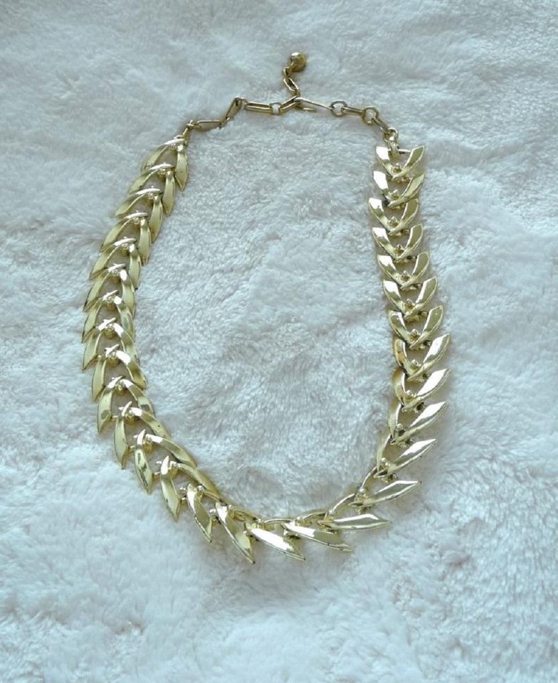 CORO Collar Choker Necklace ~ Vintage Gold-tone Triangle Herringbone ...