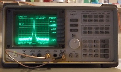 Agilent 8565E 50GHz Spectrum Analyzer PERFECT only 3000 hrs. of oper ...