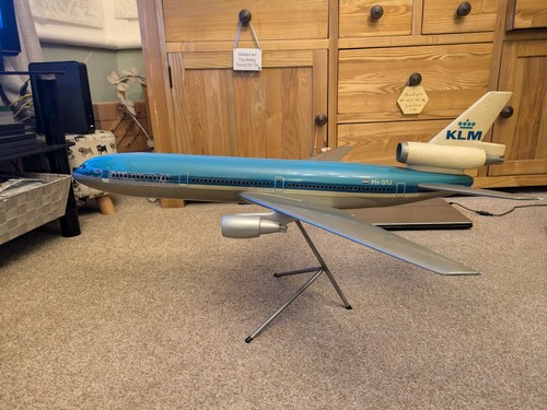 Skyland Model Mcdonnell Douglas Dc10 KLM 1/72 Scale Travel Agents Model ...