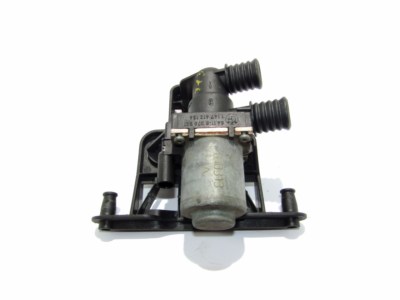 BMW 5 E39 Zusatz Wasserpumpe Zusatzpumpe water heater valve 64118379921 ...
