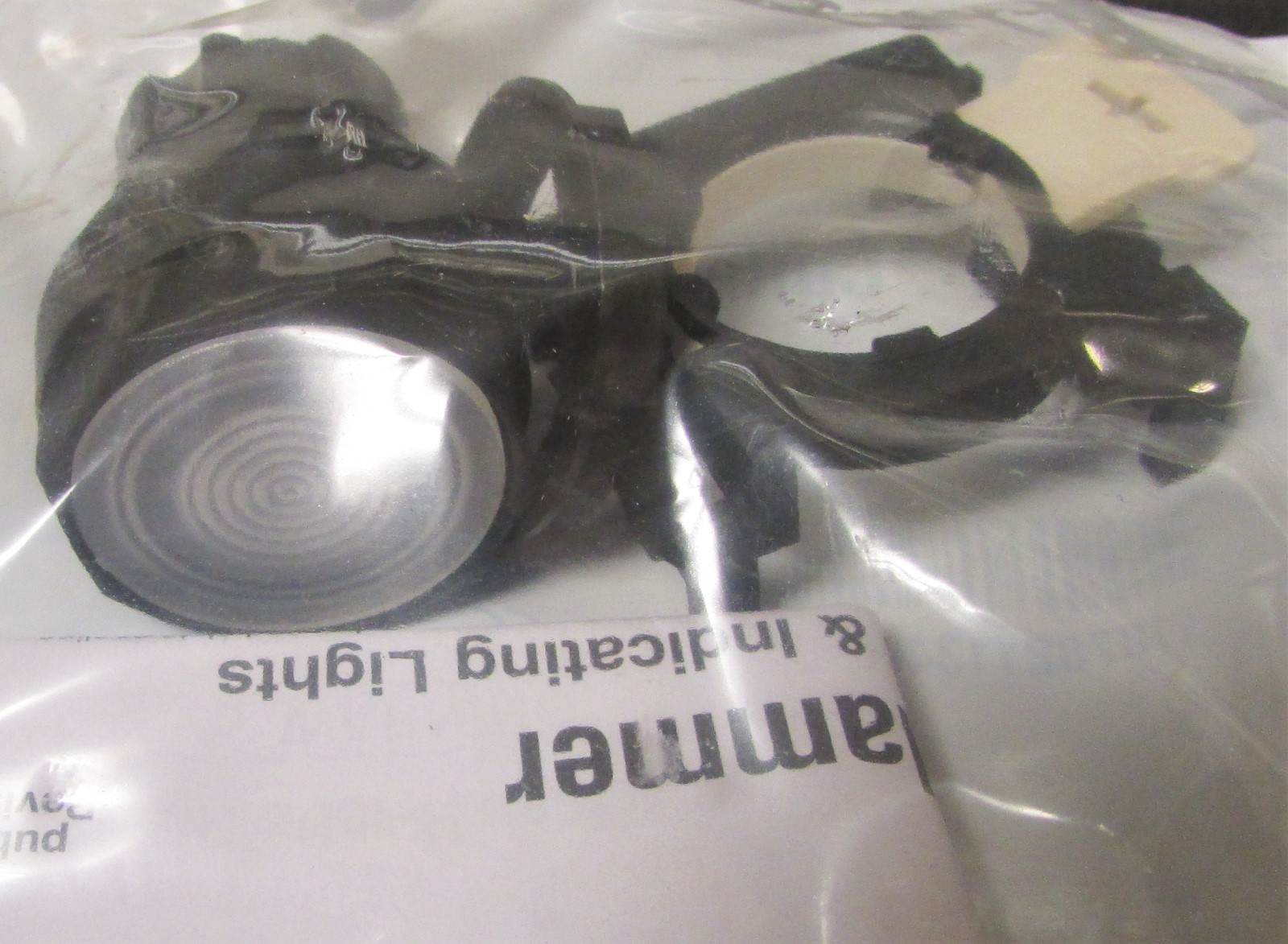 EATON CUTLER HAMMER E22NB5 White Lens Illuminated Push Button E22 NB5 ...