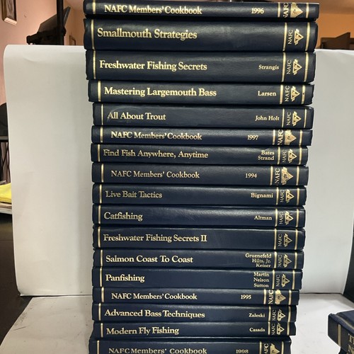 Lot of 26 North American Fishing Club NAFC Books Panfish Large ...
