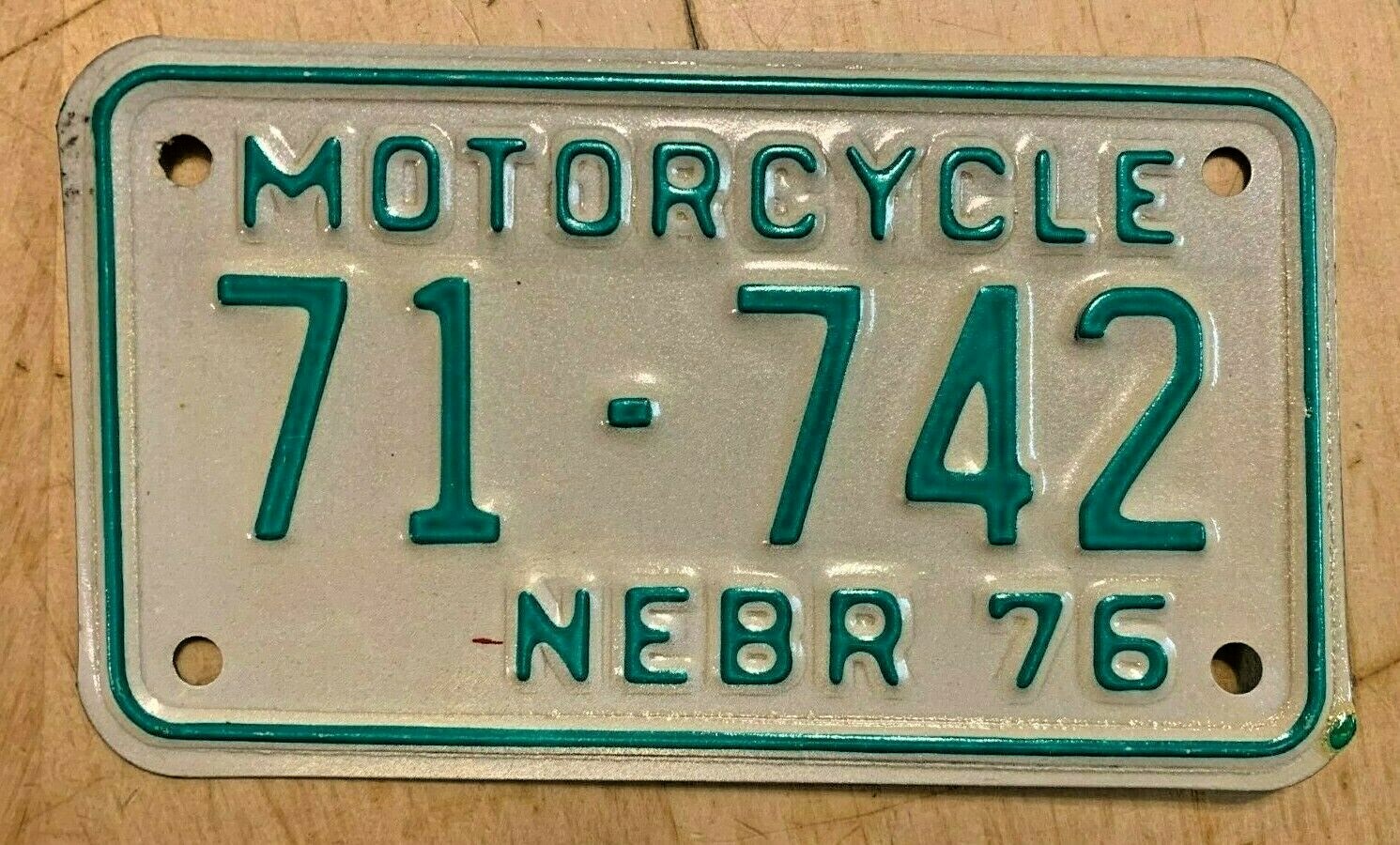 MINT ! 1976 NEBRASKA MOTORCYCLE CYCLE LICENSE PLATE " 71 742 " NE 76 | eBay