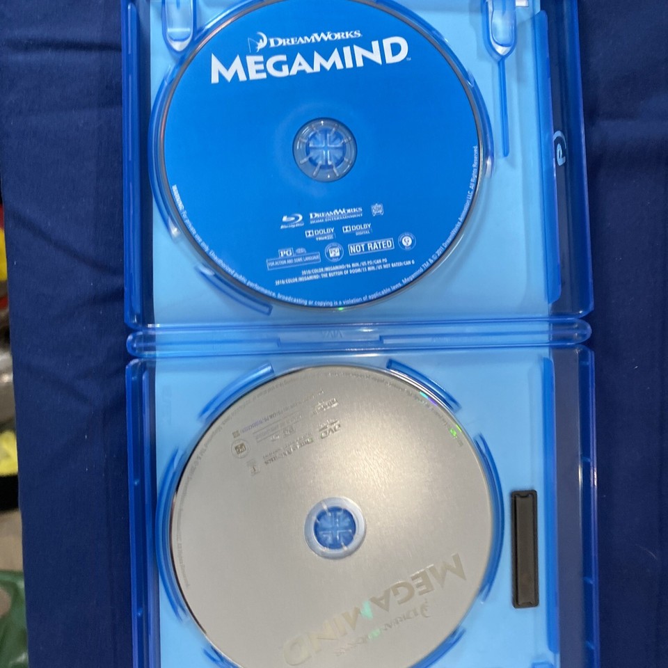 Megamind (Two-Disc Blu-ray/DVD Combo) DVD, Brad Pitt, Will Ferrell, Tom ...