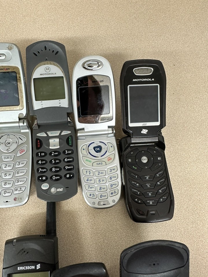11 Old Vintage Cell Phone Lot Samsung LG Erricsson Startac Etc Untested ...
