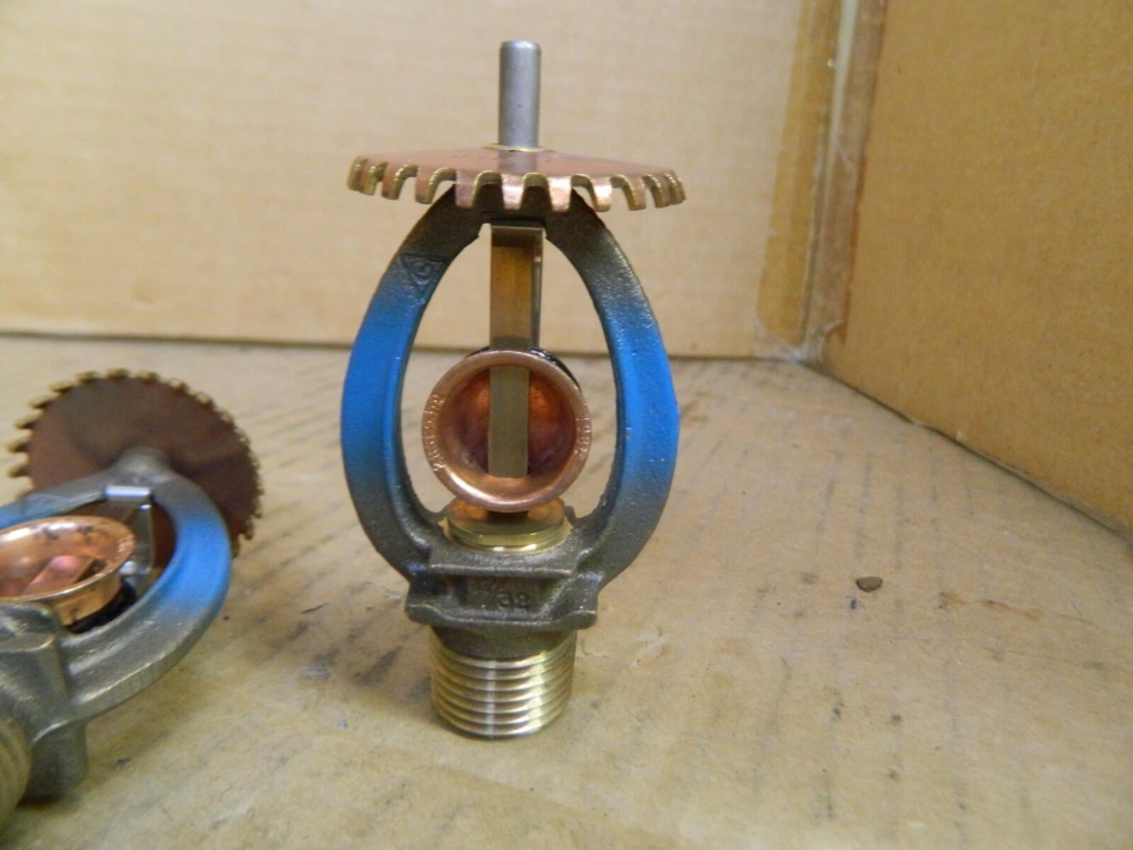 LOT OF 2 GEM SPRINKLER HEAD 458A SSU-3 286°F 141°C 1/2"NPT | eBay