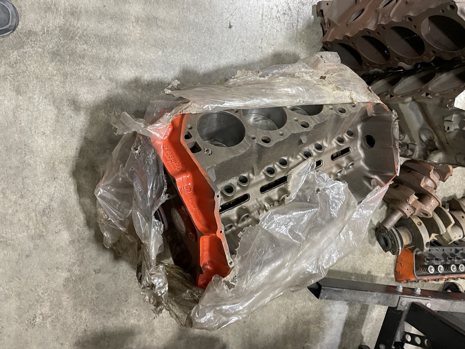 69-70 427 454 Big Block Chevy Engine Block 4 Bolt Main 3963512 Date D8 ...