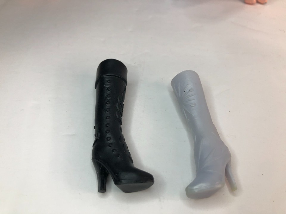 Disney Store Frozen Anna & 3 Elsa Dolls 12" | eBay