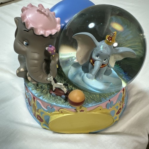 Dumbo Snow Globe Disney Store | eBay