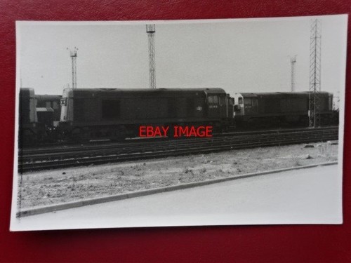 PHOTO BR CLASS 20 DIESEL LOCO NO 20169 AT TOTON 16/4/83 | eBay