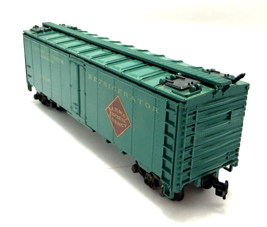 HO Unbranded Railway Express Agency Reefer Car | eBay