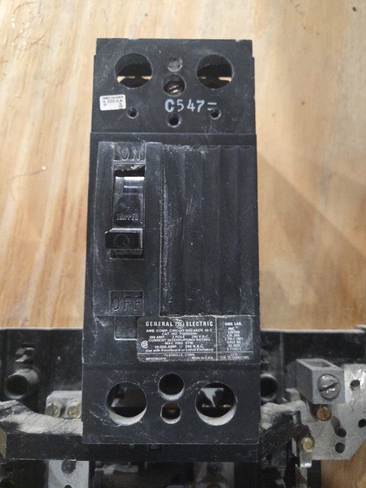 200 Amp GE Main Breaker With Guts | eBay