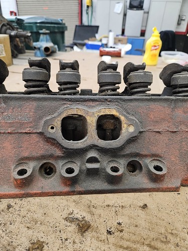 1967 SBC Small Block Chevy 327 Head 3890462 462. Dated I-20-6. One ...