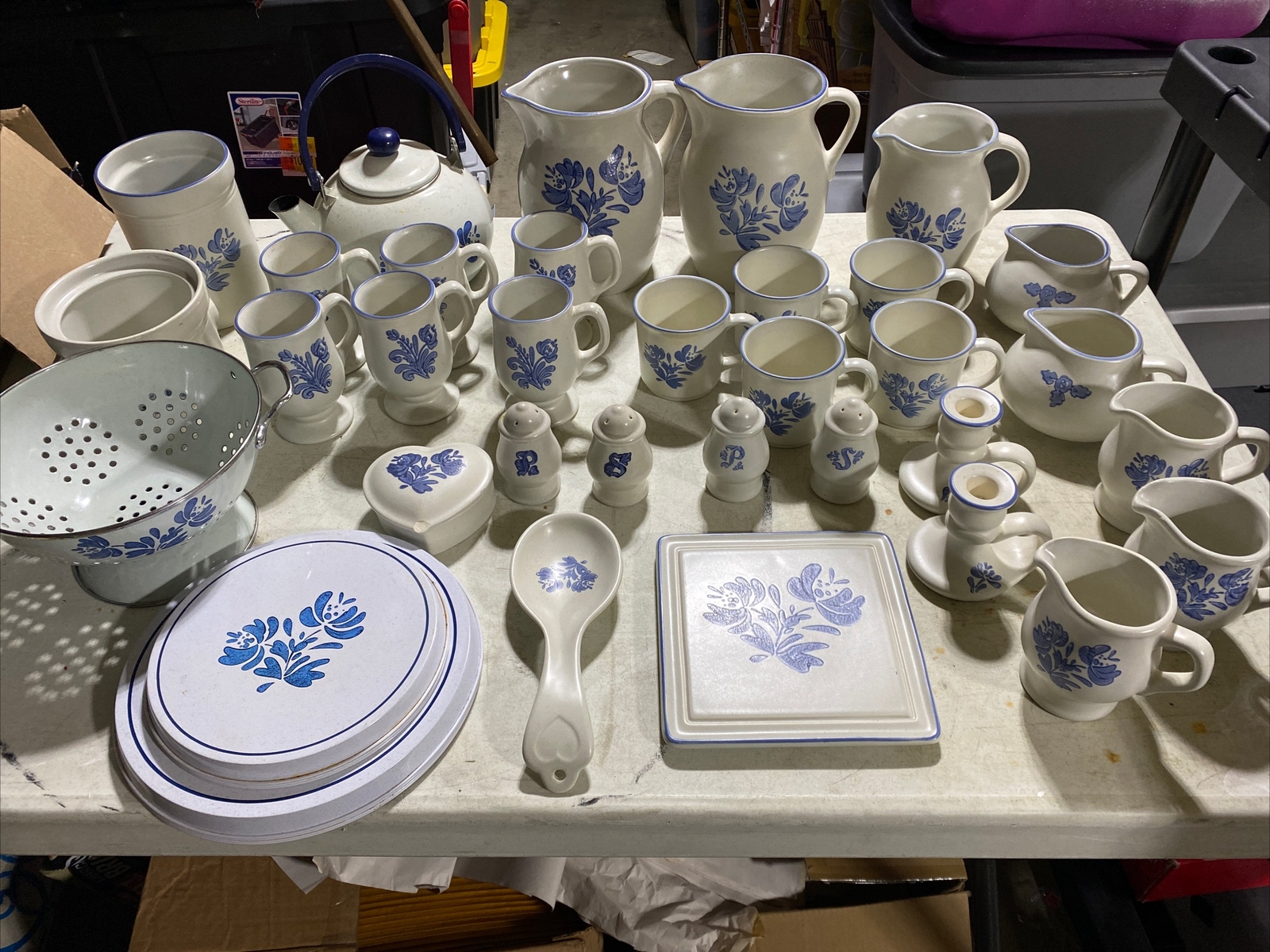Vintage Pfaltzgraff Yorktown 39 Piece Set | eBay