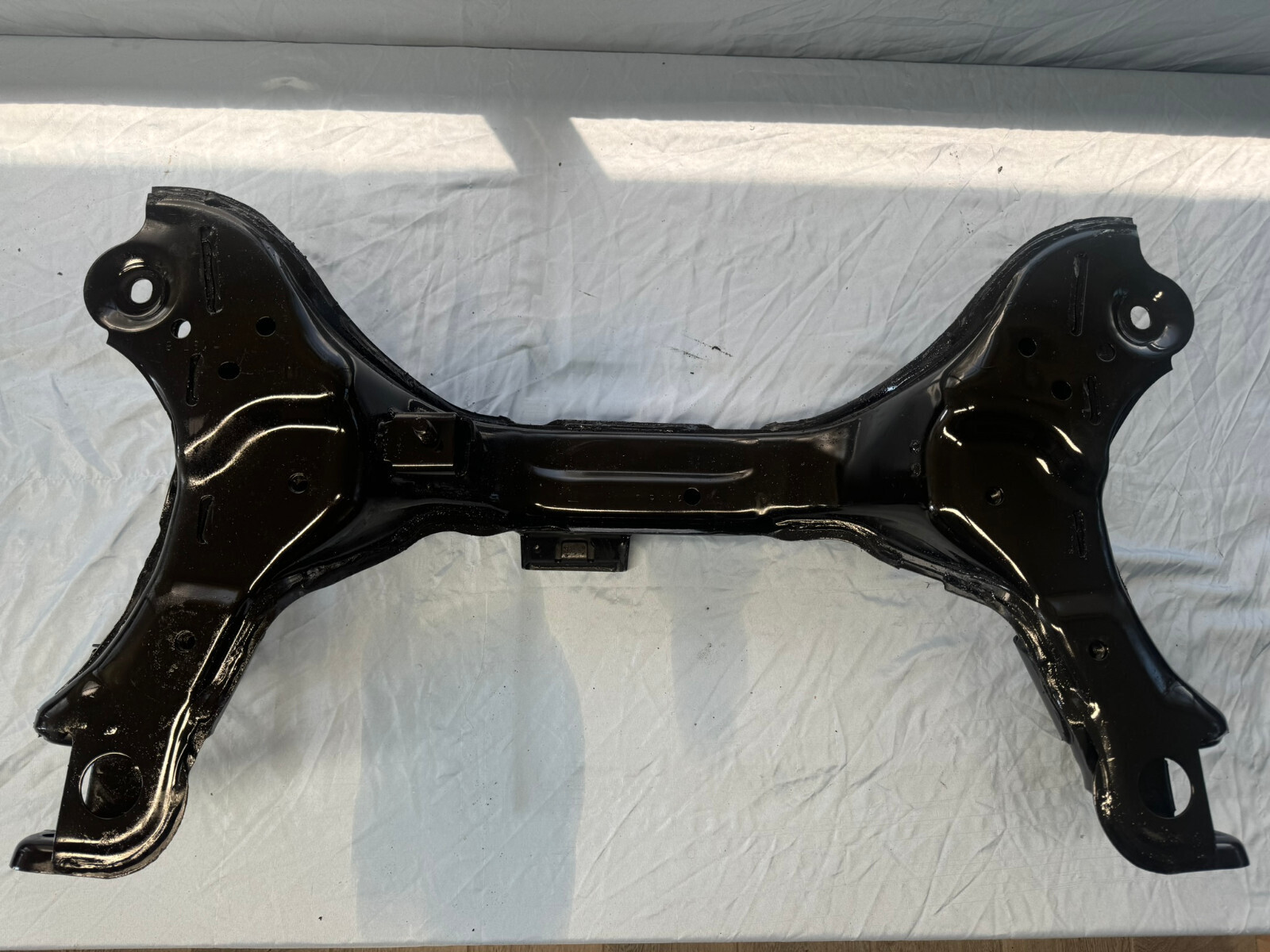 2009-2012 Escape Mariner Tribute Front Engine Crossmember Subframe ...