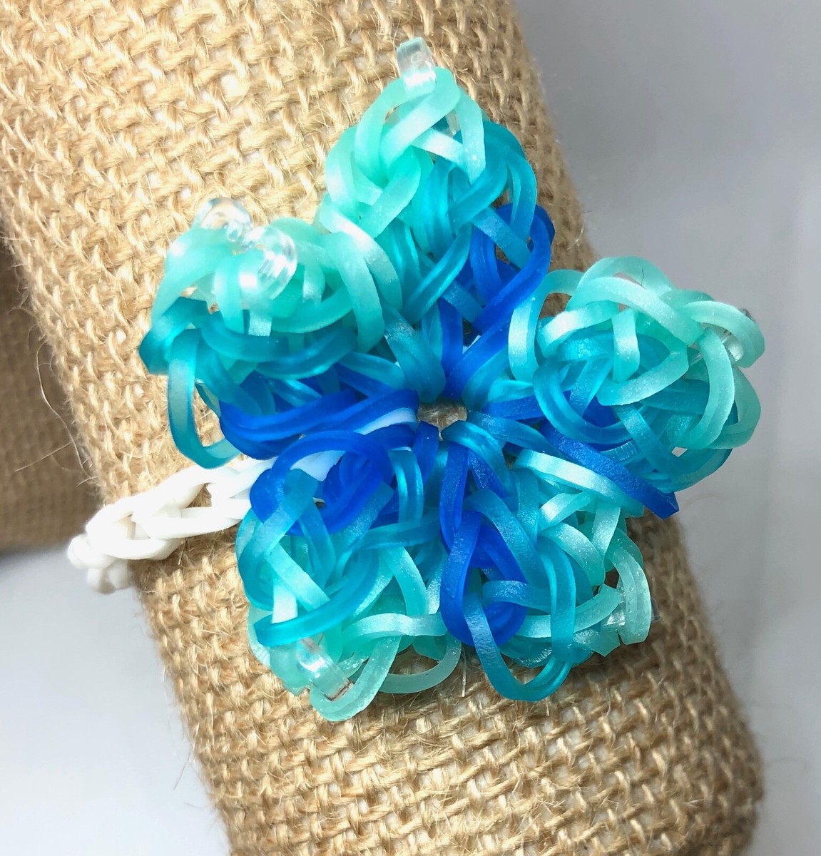 Rainbow Loom Flower Ring