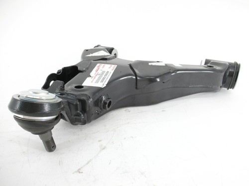 Genuine OEM Toyota 48068-09100 & 48069-09090 Front Lower Control Arm ...