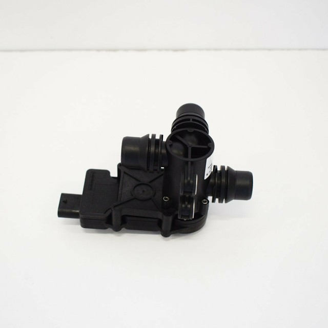 Mercedes-Benz W205 2015 2.0hybrid Cooling Water Valve OEM A0005003040 ...