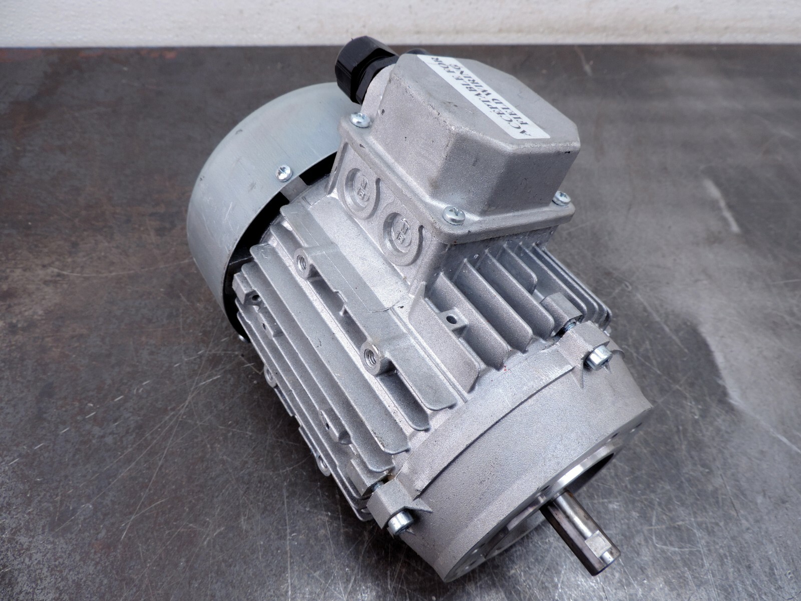 CEG Electric Motor 0.9 KW Speed 3300 RPM 110 vac 0005564 0118 MM71D2 ...