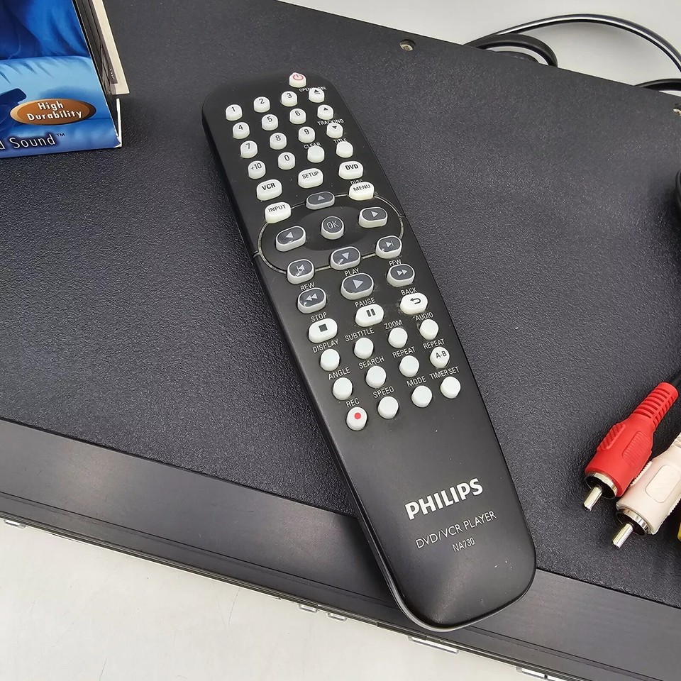 Philips DVP3345VB/F7 VCR & DVD Combo VHS Recorder Player w/Remote ...