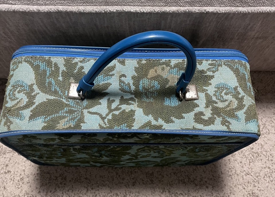 Vintage Pretty 70's Avon Lady Sample Case Floral Tapestry Small Suitcase | eBay