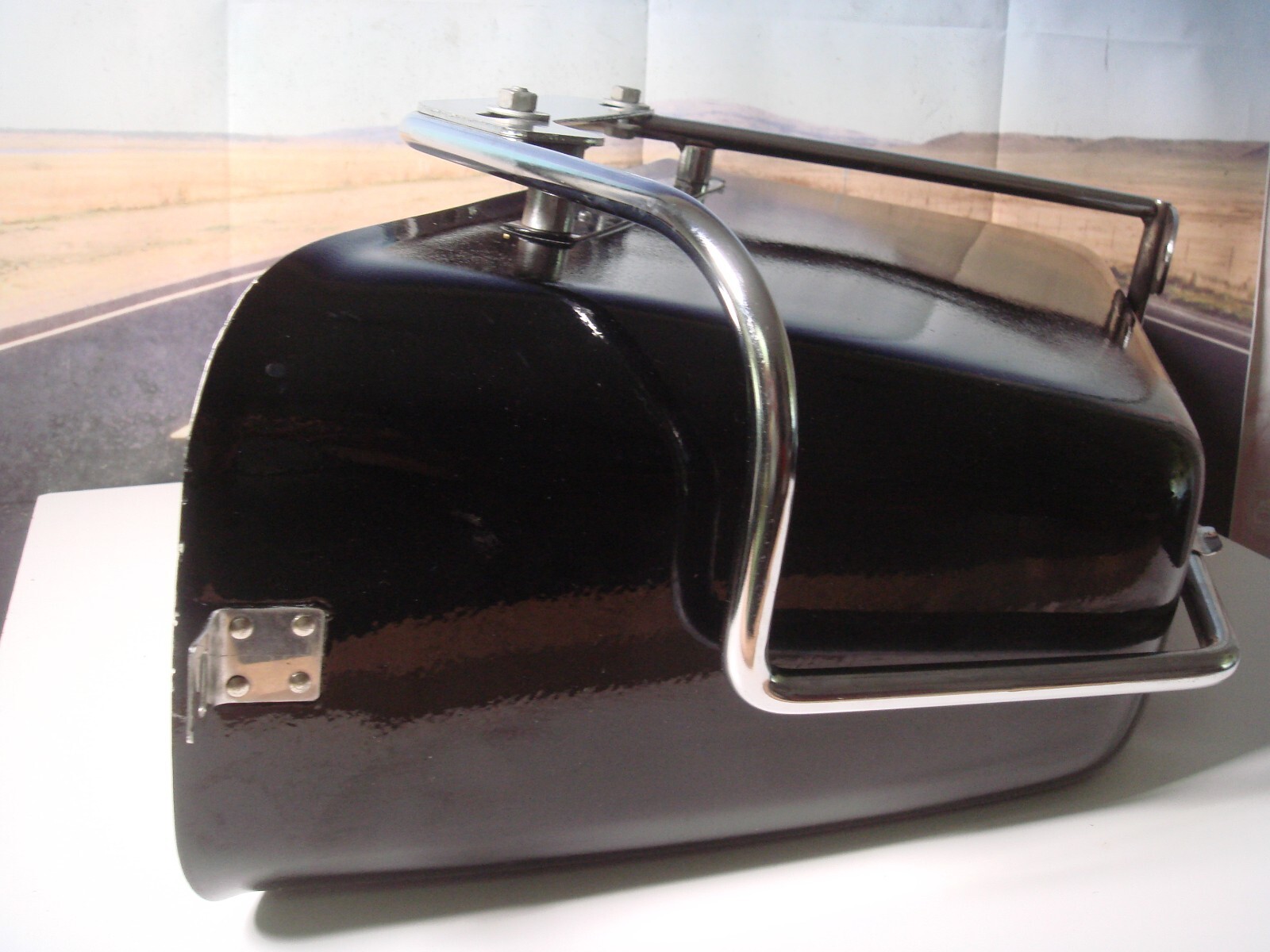 Harley Hard Saddlebag Right Panhead Shovelhead Lower Keys Chrome Guard ...