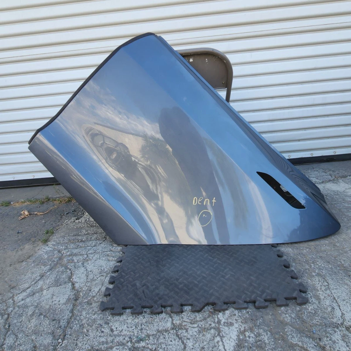 Tesla Model S Dolphin Grey