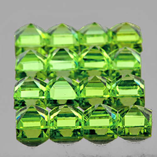 Green Peridot Square 2.50 mm 25 pieces, Flawless-VVS, Natural Loose ...
