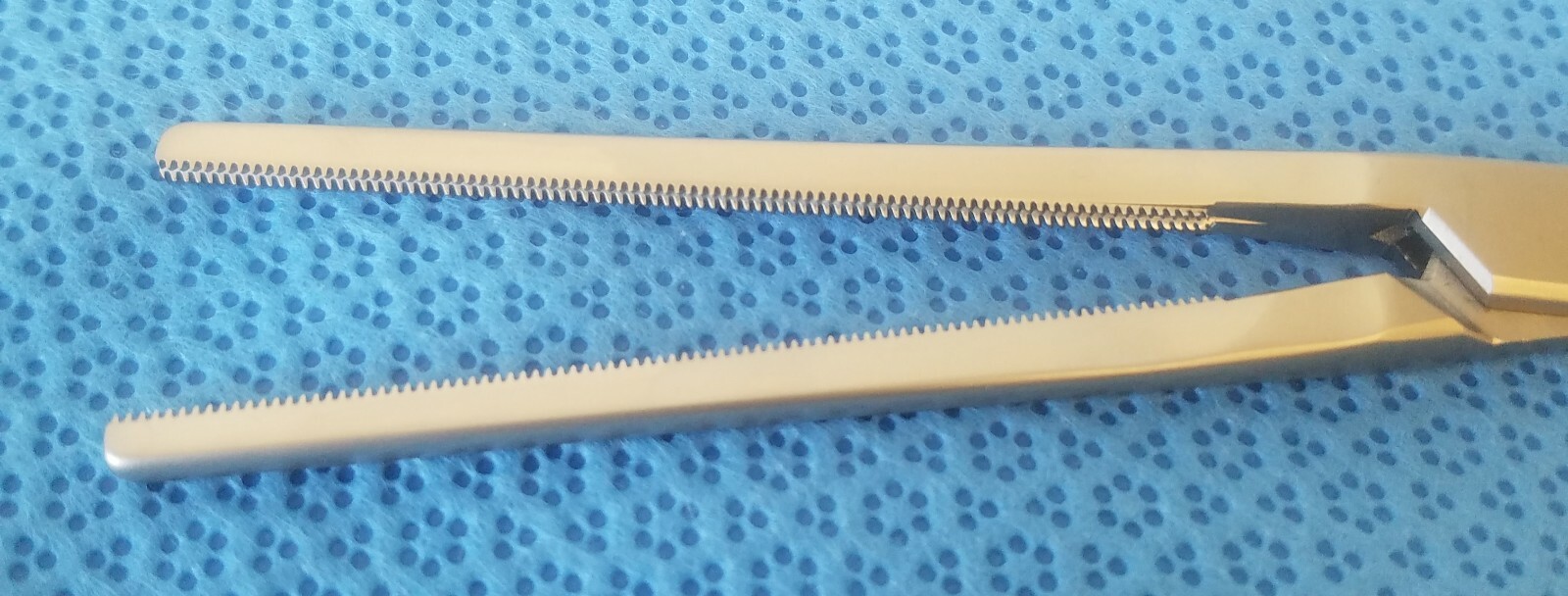 V. Mueller SU6100 Glassman Non-Crushing Gastrointestinal Clamp 9-1/4 ...