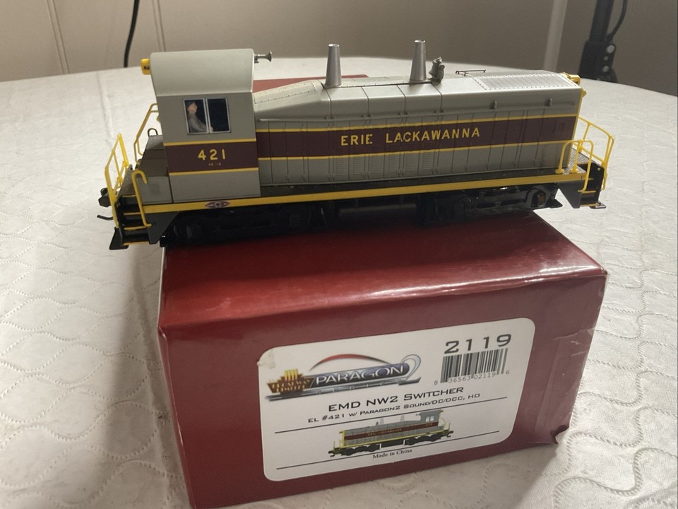 HO Broadway Limited 2119 Paragon EMD NW2 Switcher Erie Lackawanna DCC ...