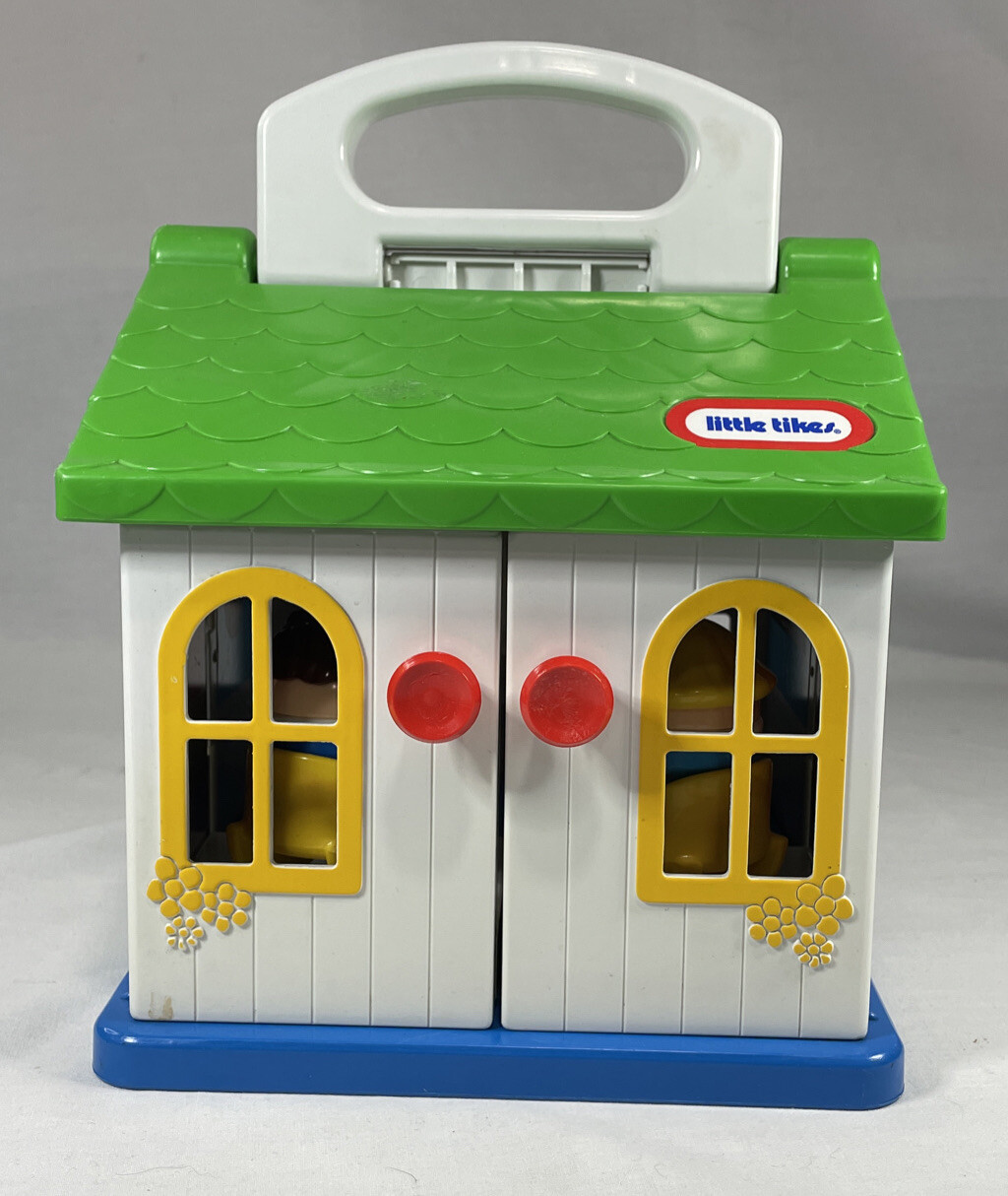 1988 Little Tikes Toddle Tots Carry Along Family House with 2 people | eBay