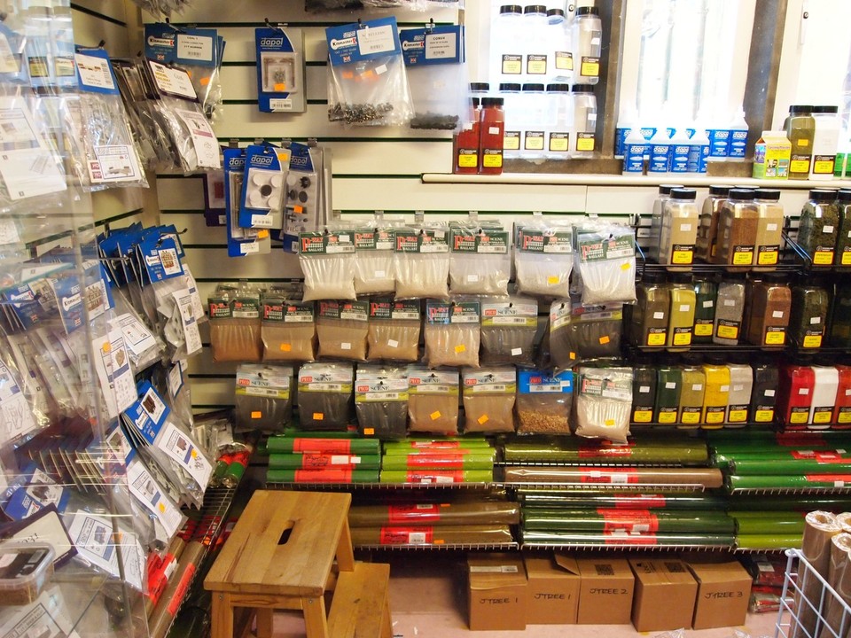 Revell 05149 Hms Arca Royal & Tribale Classe Distruttore Plastica Kit 1 ...