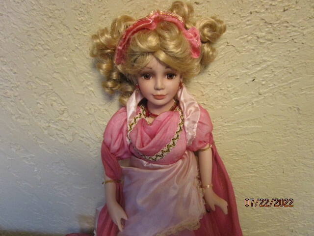 PORCELAIN DOLL. Georgetown collection? | eBay