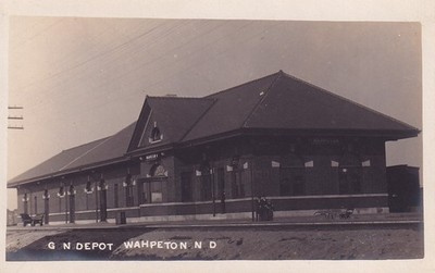 RPPC Wahpeton ND Great Northern Railroad GN Train Depot Richland CO S ...