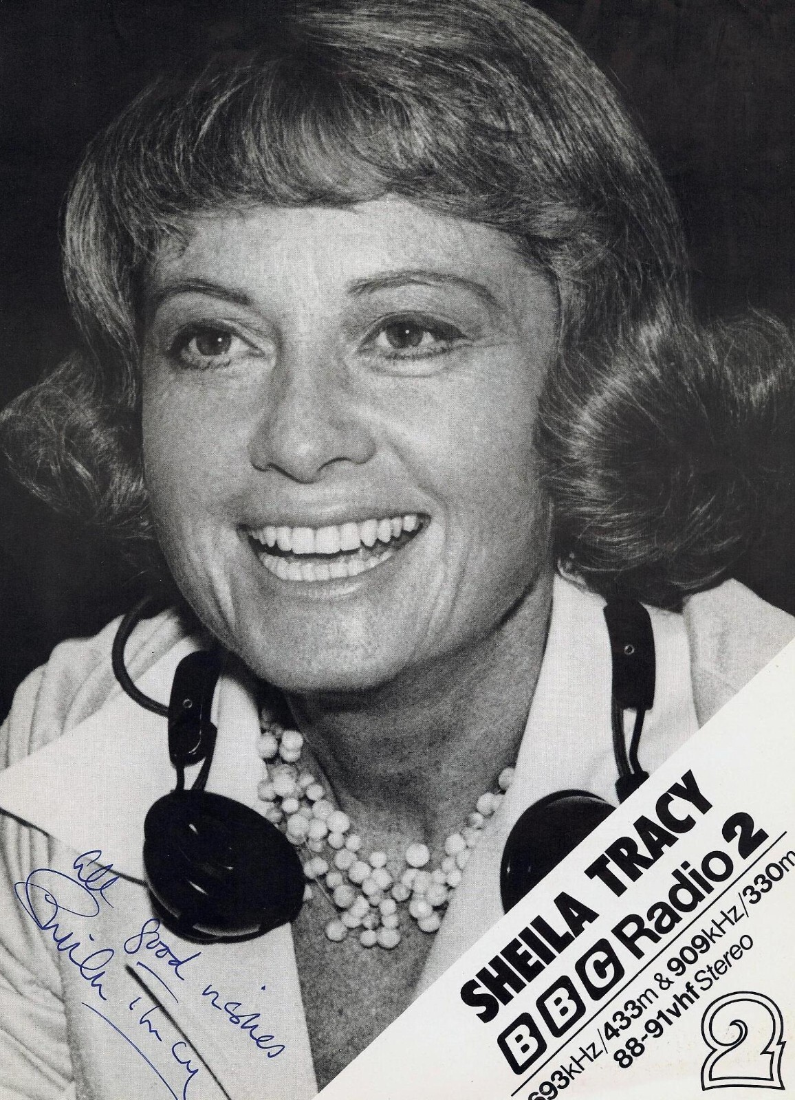 SHEILA TRACY SIGNED PHOTO (ON THIN PAPER) BBC RADIO 2. (REDUCED PRICE ...