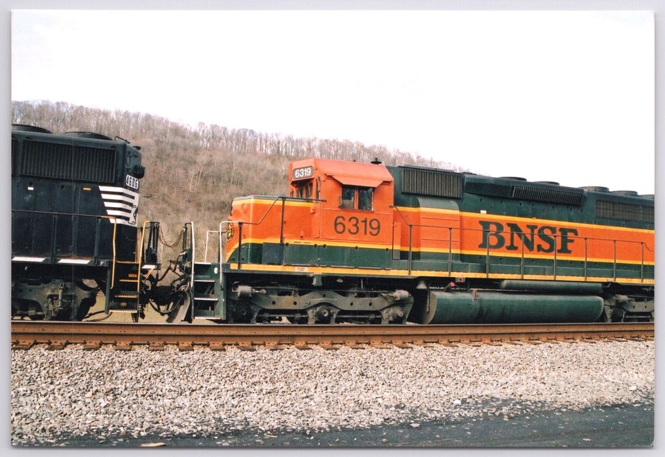 Railroad Photo - BNSF #6319 Locomotive Freight Train 1990s Vintage x2 ...