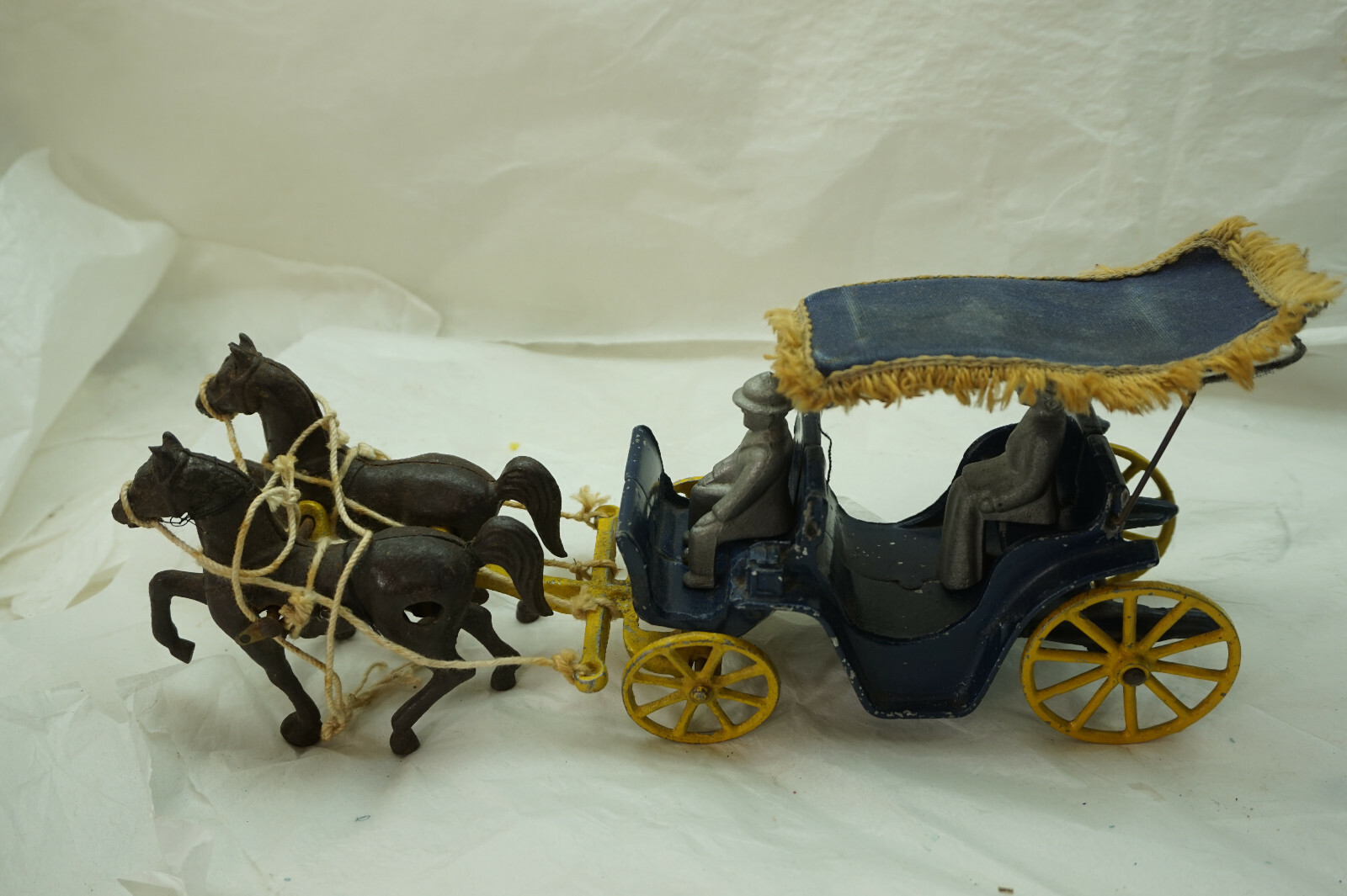 ANTIQUE STANLEY TOYS CAST METAL HORSE BUGGY WAGON SURREY FRINGE TOP ...