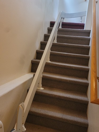 Acorn Curved 180 Stairlift. Includes everything: Chair, remote controls ...
