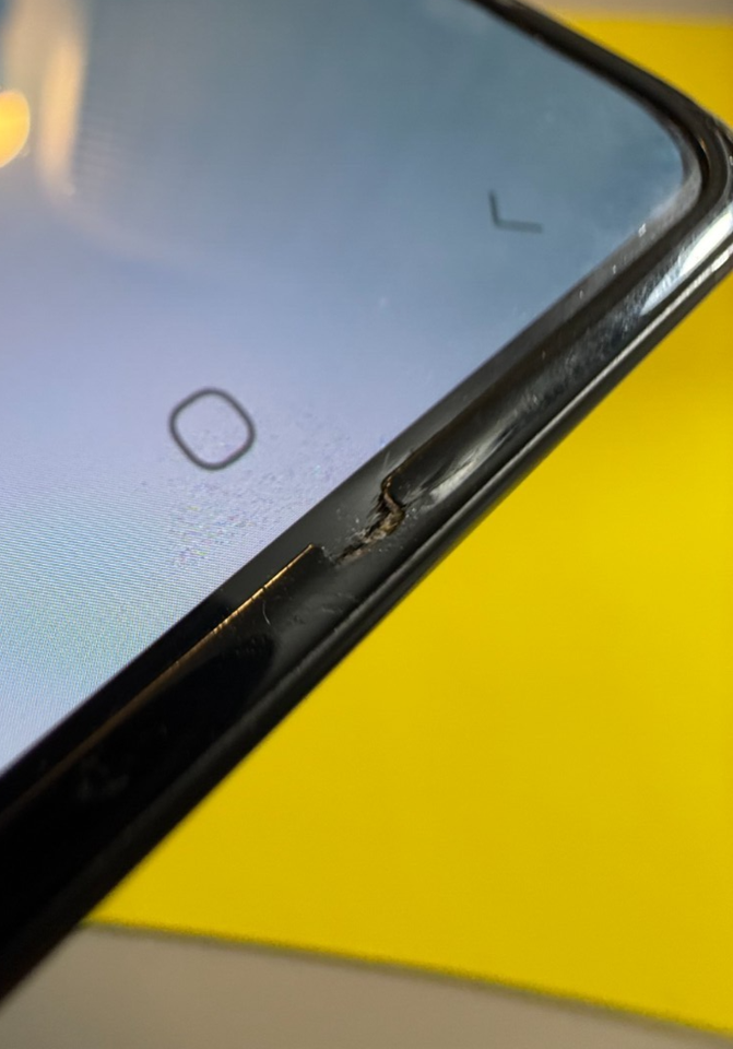 Samsung Galaxy Z Flip5 - 512GB Yellow (Unlocked)Missing Plastic Frame ...