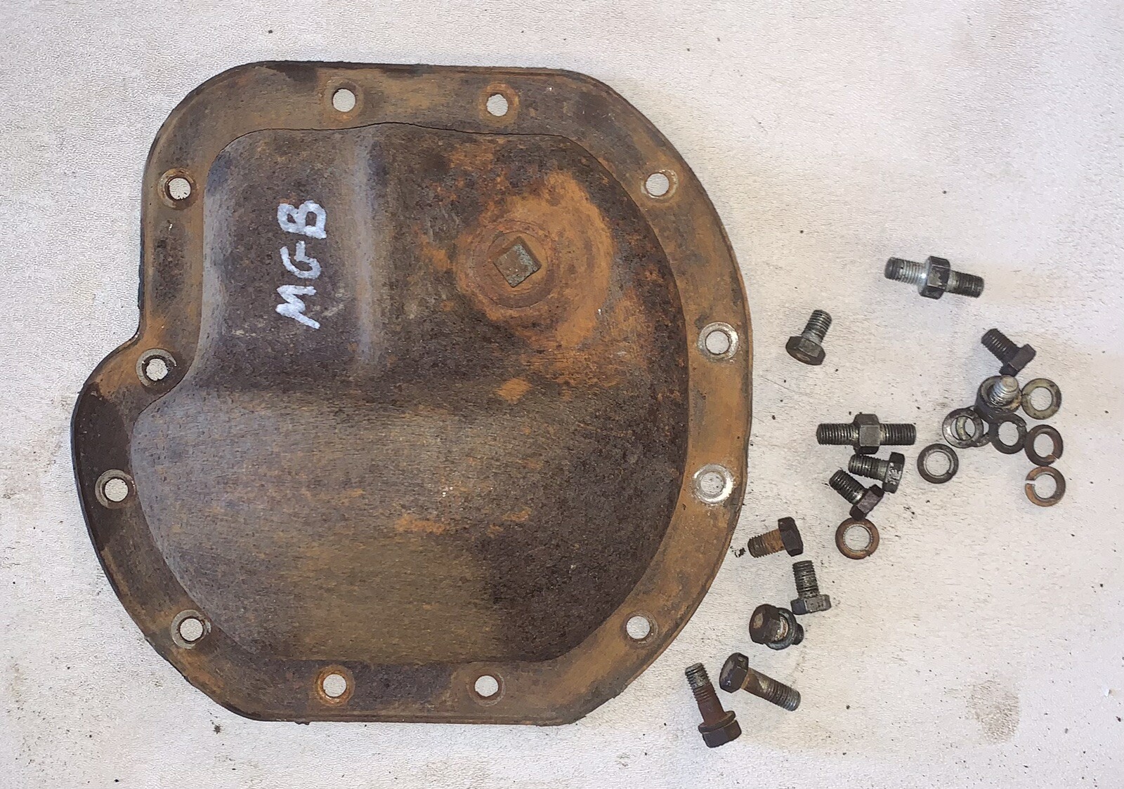 MOWOG Differential Cover DAM2441 w/ Bolts Off MGB Tube / Salisbury Axle ...