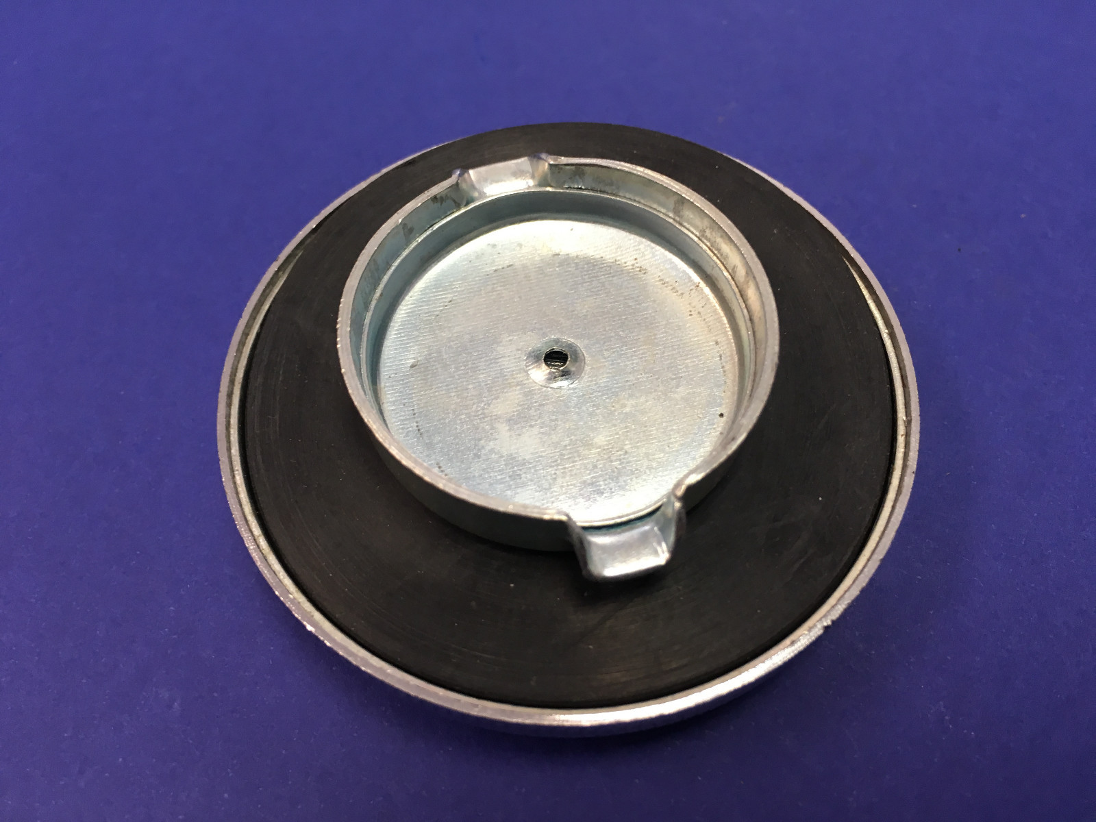 Fits Wisconsin Engine Bolens Tractor 1718756 Chrome Gas Cap RC77 AENL ...