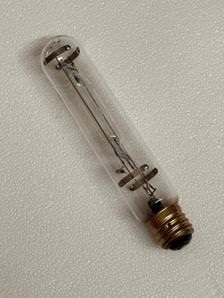 H33AR-400 Mercury Vapor T16 Mogul Base Light Bulb 12,000 Hrs SYLVANIA ...